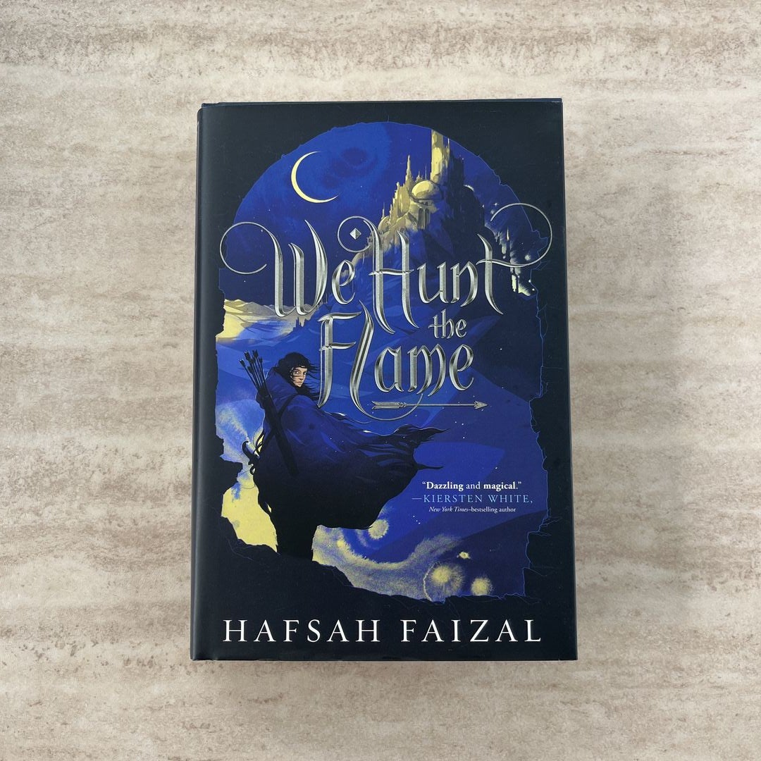 We Hunt the Flame by Hafsah Faizal , Hardcover | Pangobooks