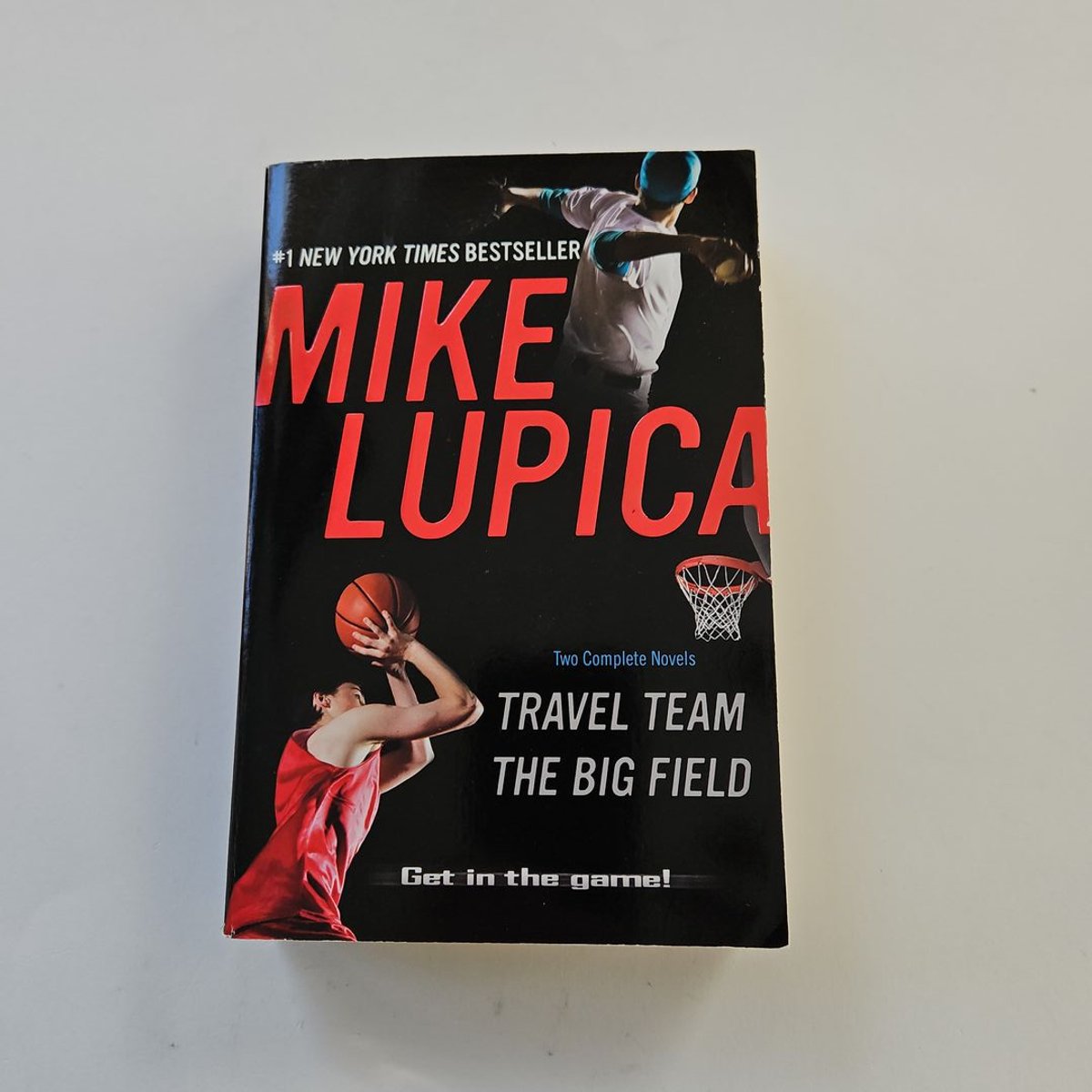 Travel Team and the Big Field by Mike Lupica, Paperback | Pangobooks