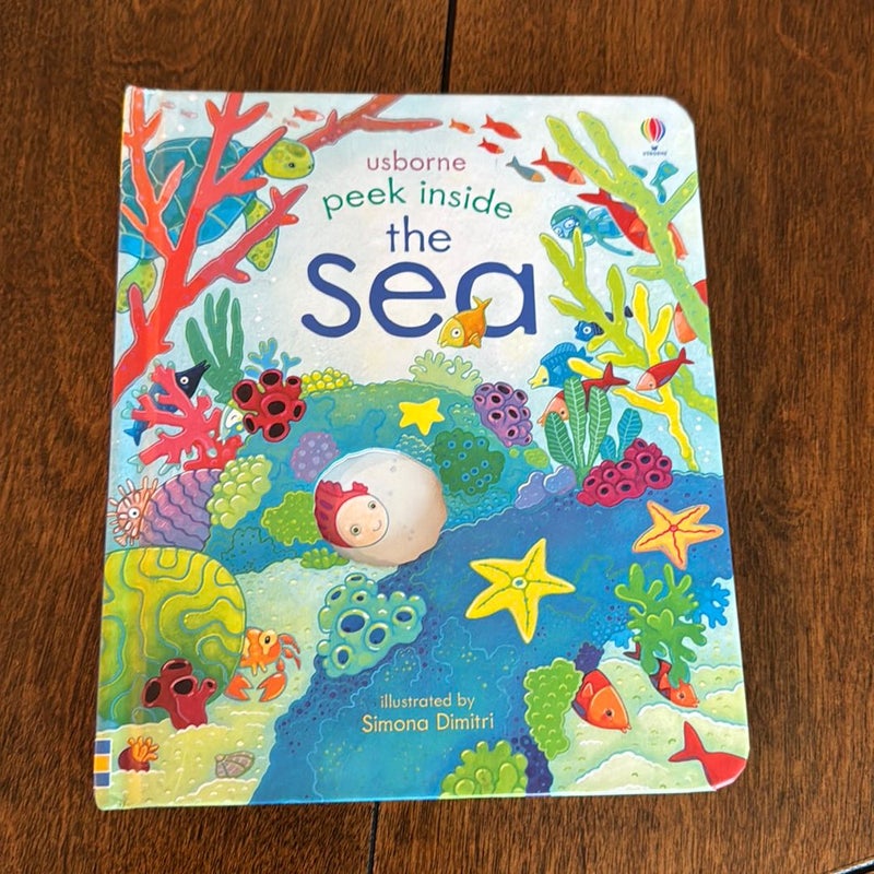 Peek Inside the Sea by Anna Milbourne, Hardcover | Pangobooks