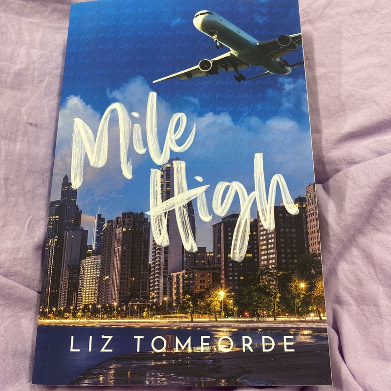 Mile High by Liz Tomforde, Paperback | Pangobooks