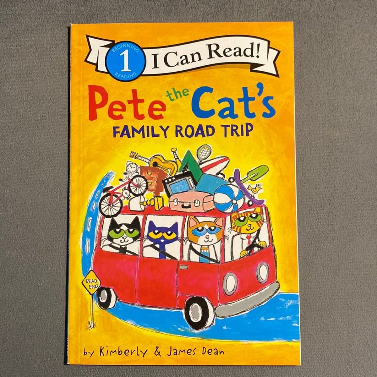Pete the Cat's Family Road Trip by Kimberly Dean