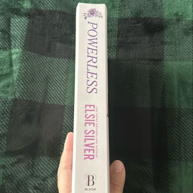 Powerless by Elsie Silver, Paperback | Pangobooks