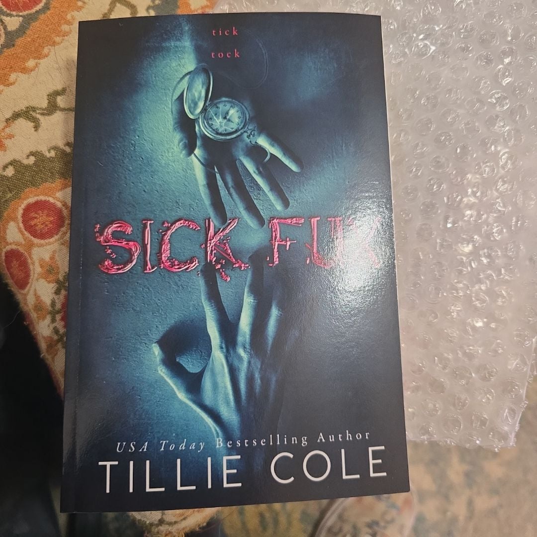 *Signed* Sick Fux by Tillie Cole, Paperback | Pangobooks