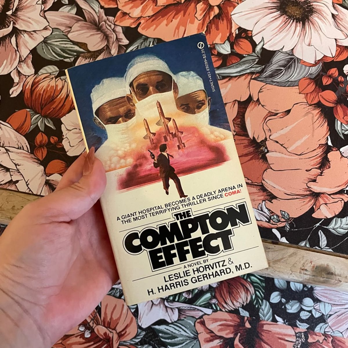 The Compton Effect by Leslie A. Horvitz, H. Harris Gerhard