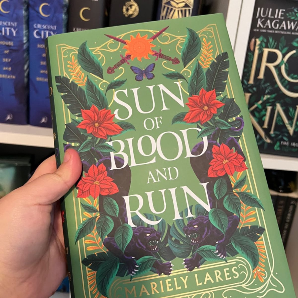 Sun of Blood and Ruin by Mariely Lares , Hardcover | Pangobooks