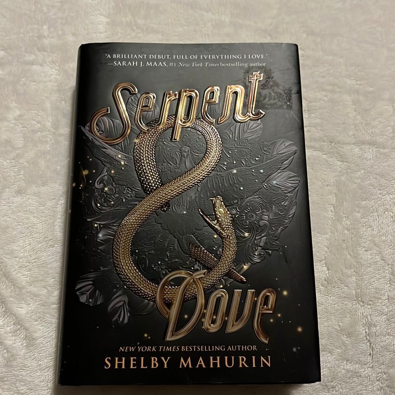 Serpent and Dove by Shelby Mahurin, Hardcover | Pangobooks
