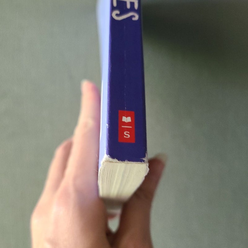 Frosted Kisses by Heather Hepler