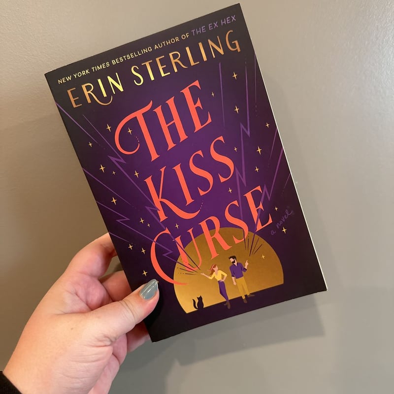 The Kiss Curse by Erin Sterling, Paperback | Pangobooks
