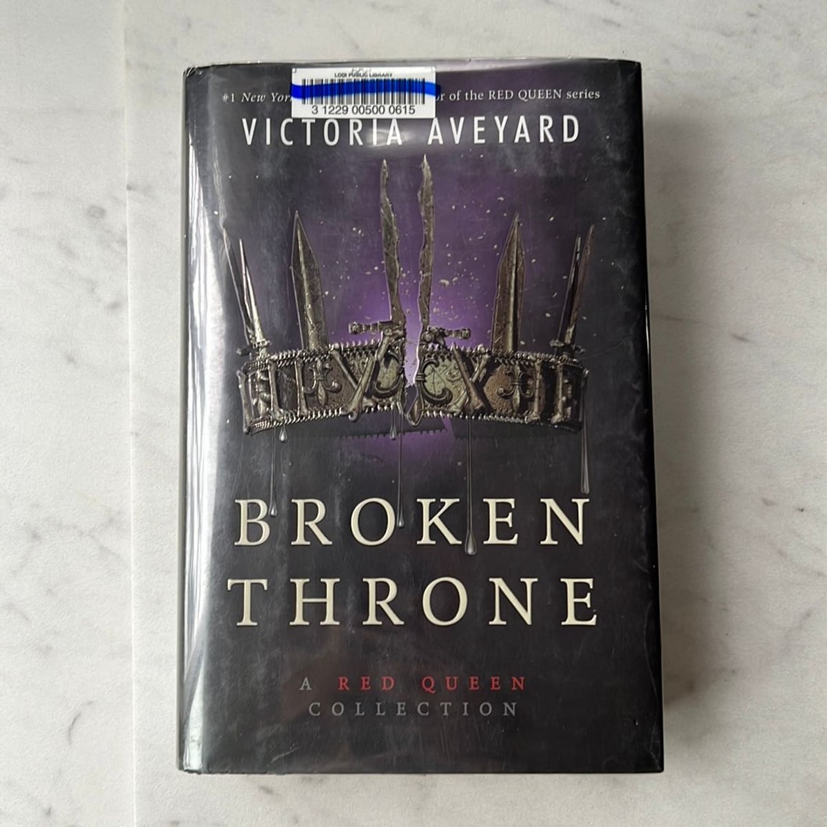 Broken Throne: a Red Queen Collection by Victoria Aveyard