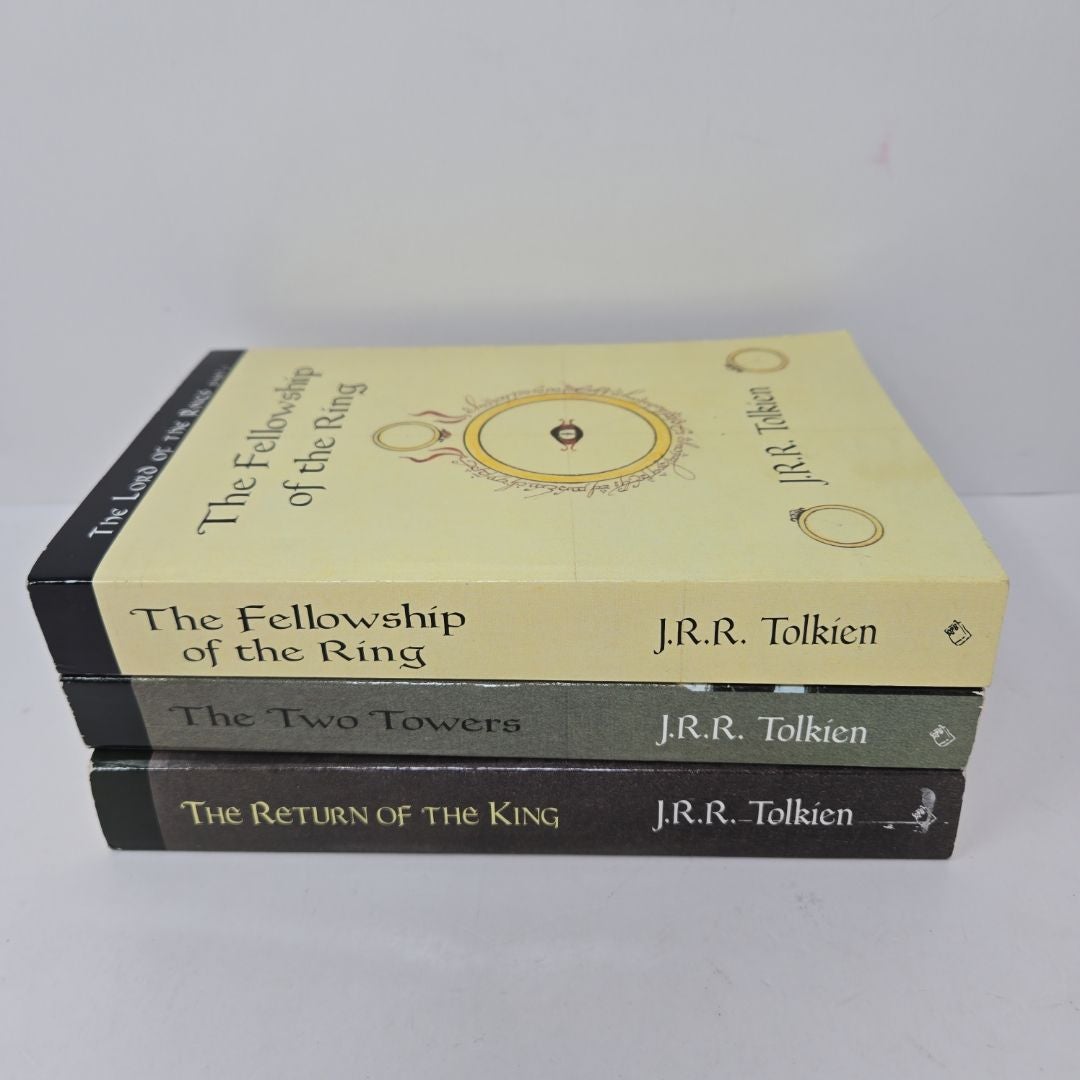 Lord of the Rings Set by J.R.R. Tolkien, Paperback | Pangobooks