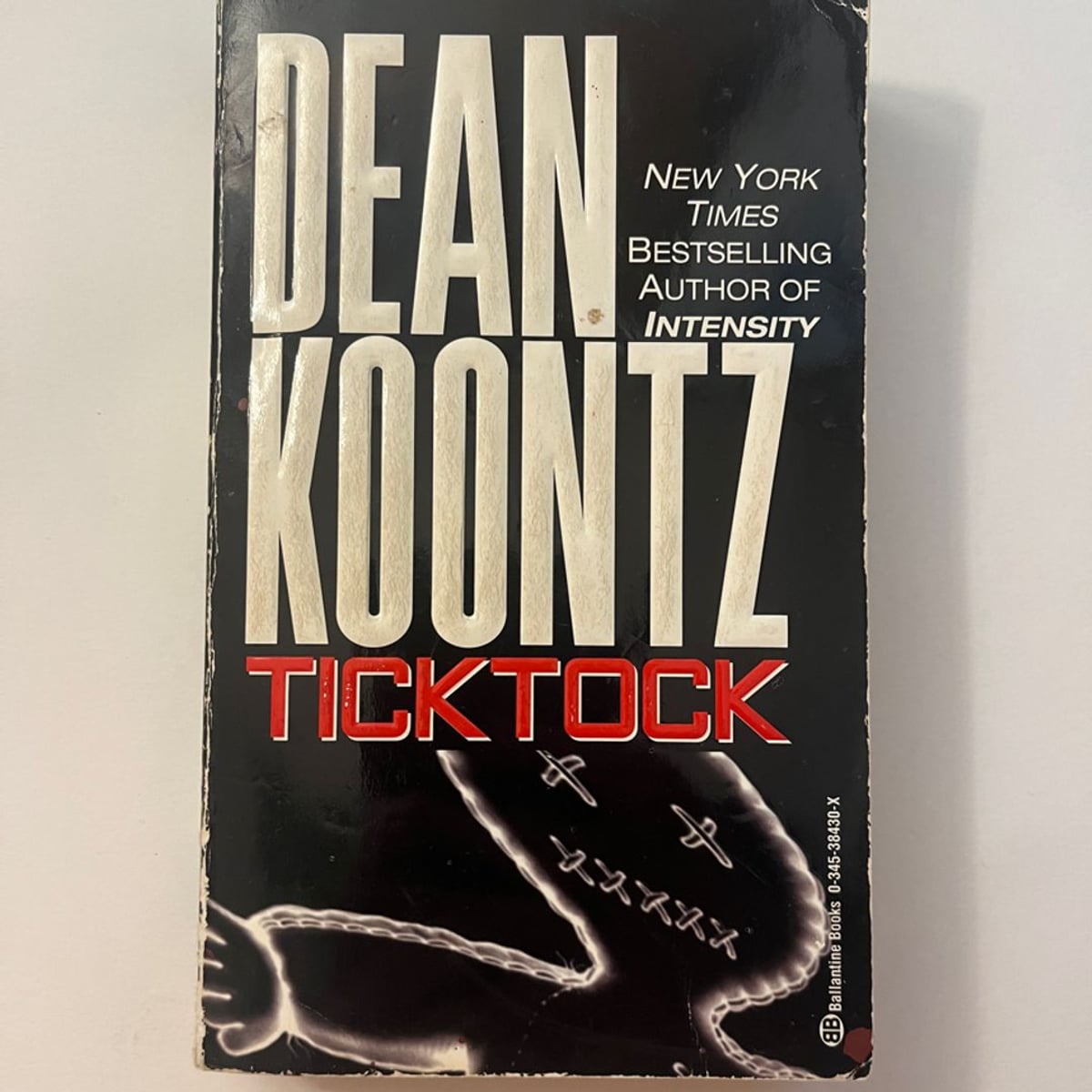 Tick Tock by Dean Koontz, Paperback | Pangobooks