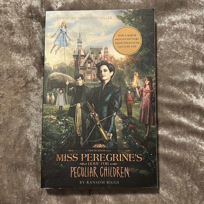 Miss Peregrine’s Home For Peculiar Children by Ransom Riggs, Paperback ...