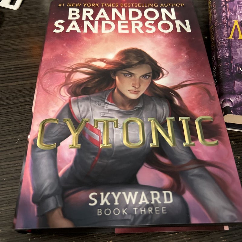 Cytonic by Brandon Sanderson, Hardcover | Pangobooks