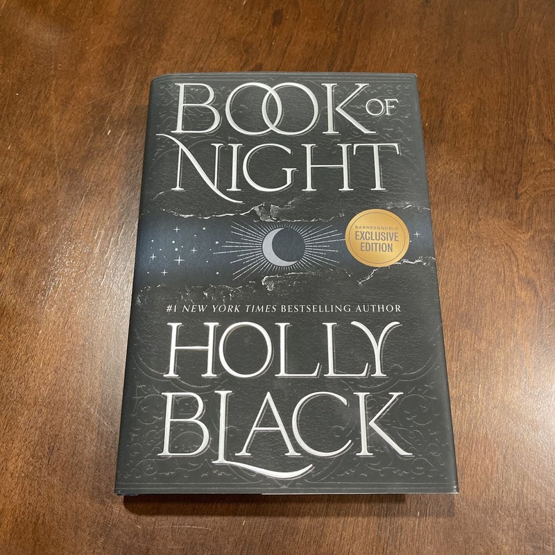 Book of Night by Holly Black , Hardcover | Pangobooks