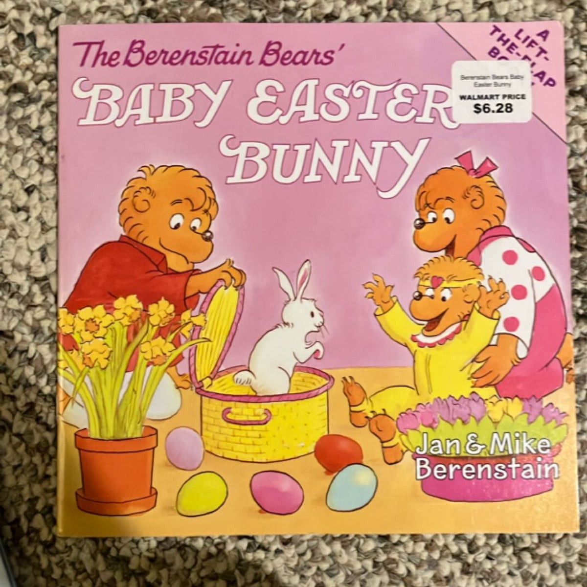 Lift and Flap the Berenstain Bears' Baby Easter Bunny by Jan Berenstain