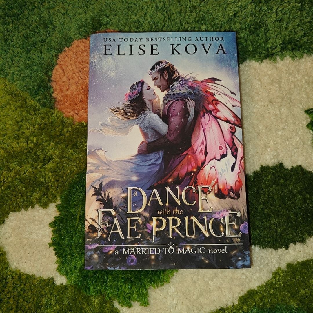 A Dance with the Fae Prince by Elise Kova, Paperback | Pangobooks