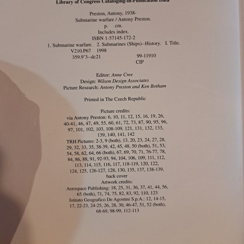 Submarine Warfare by Antony Preston