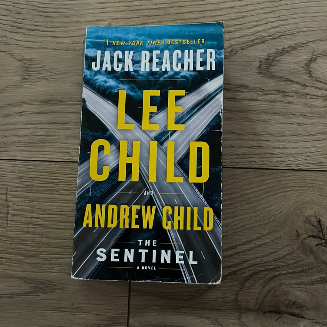 The Sentinel by Lee Child; Andrew Child, Paperback | Pangobooks