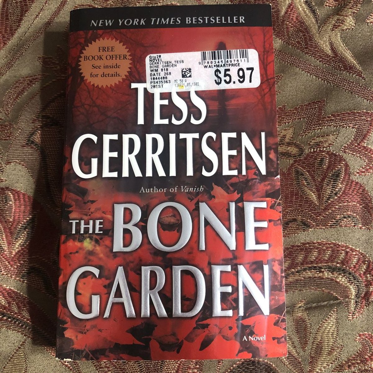 The Bone Garden by Tess Gerritsen