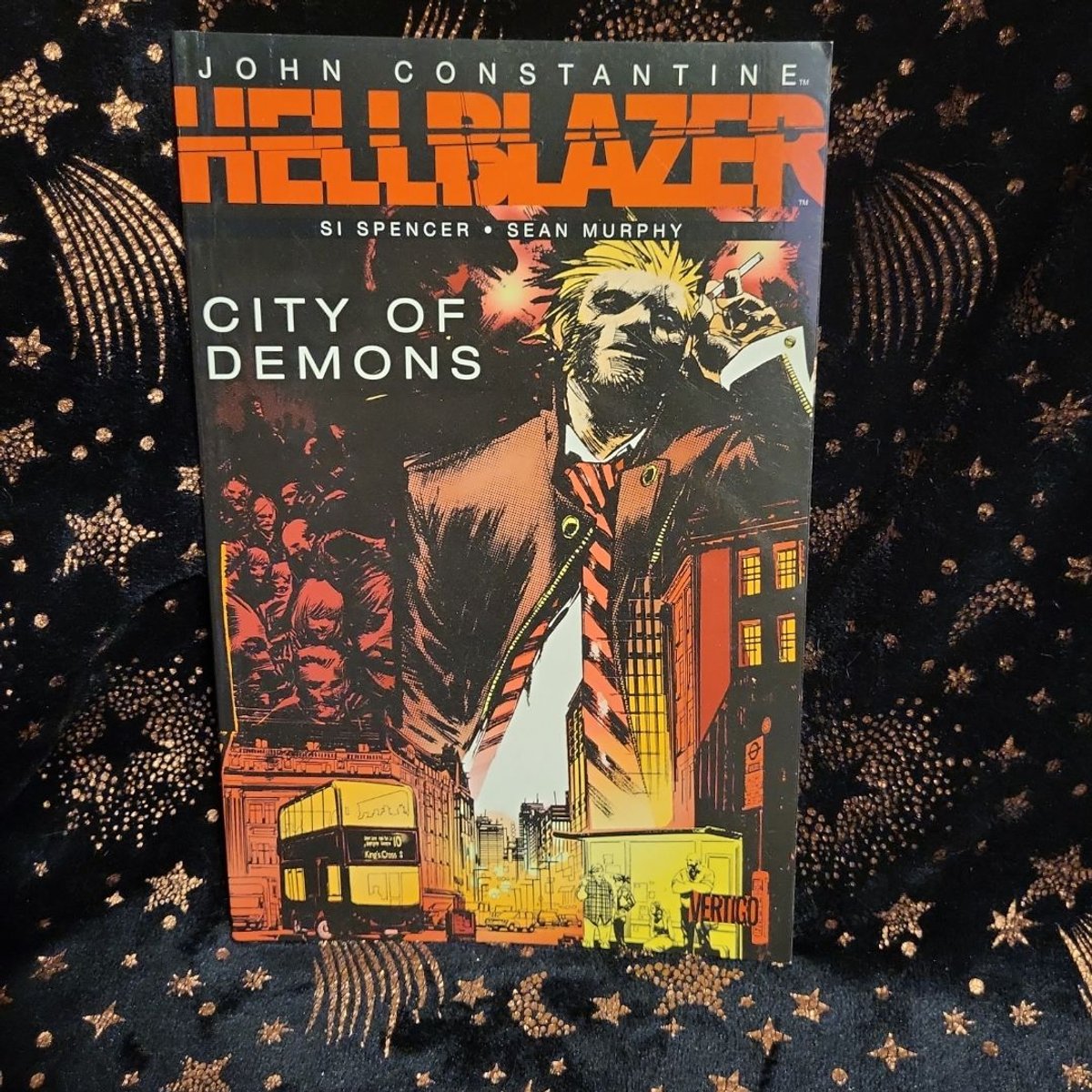 John Constantine - Hellblazer - City of Demons by Si Spencer, Sean ...