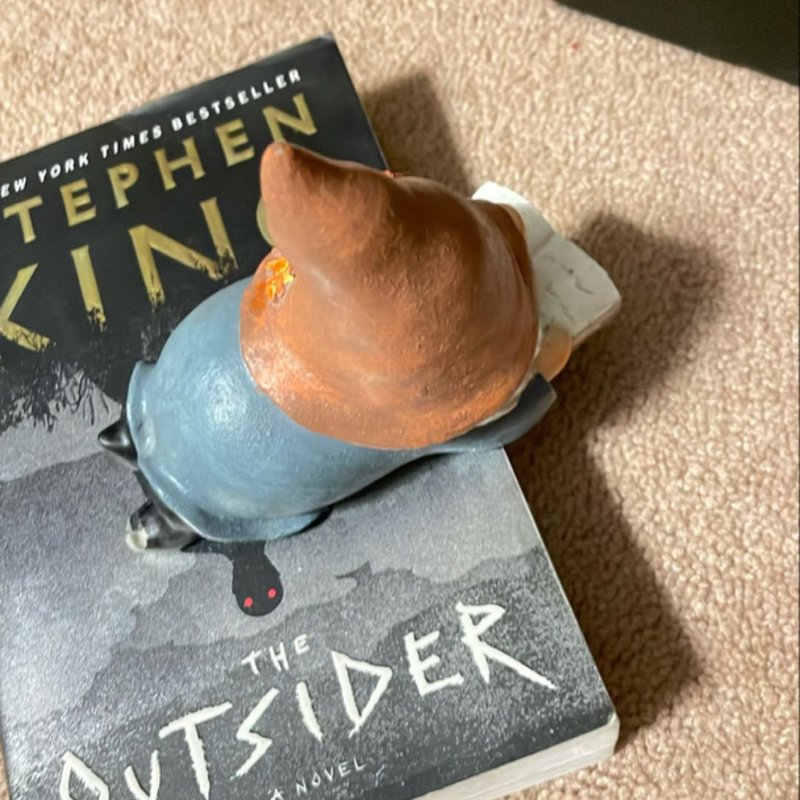 The Outsider by Stephen King, Paperback | Pangobooks