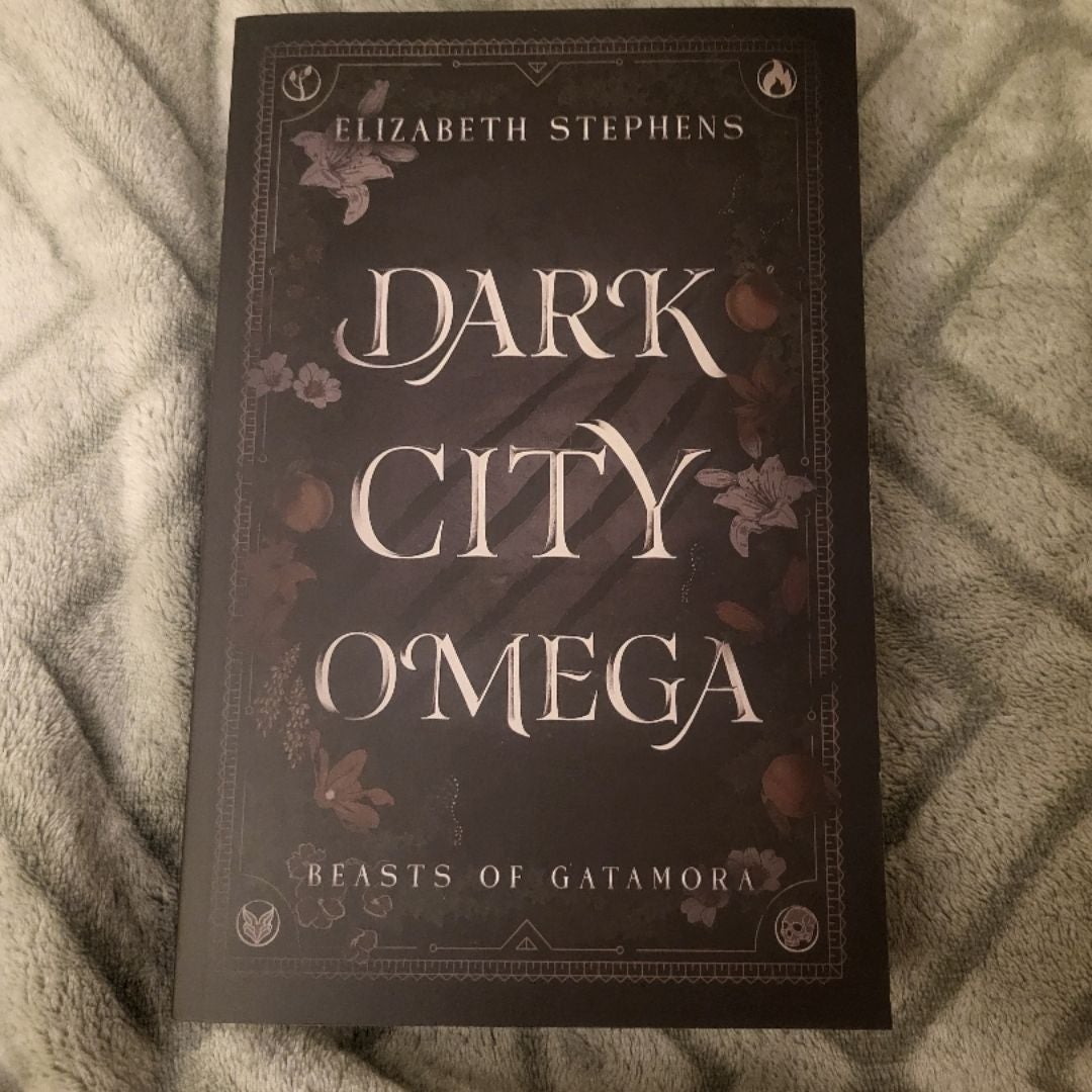 Dark City Omega by Elizabeth Stephens, Paperback | Pangobooks