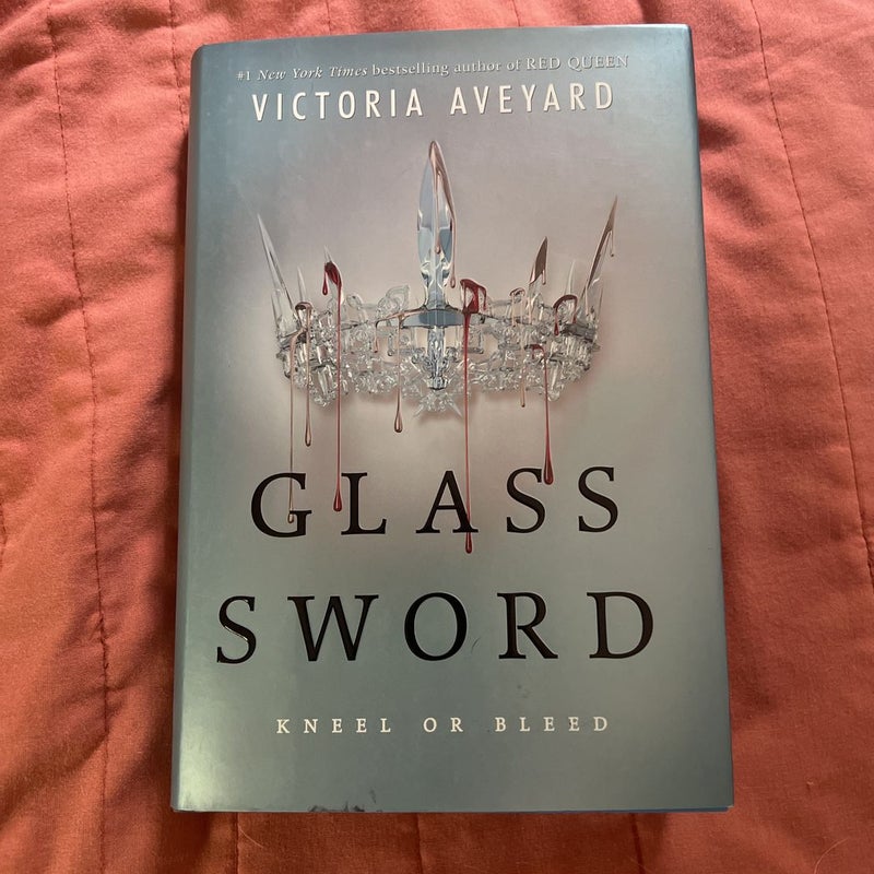 Glass Sword by Victoria Aveyard, Hardcover | Pangobooks