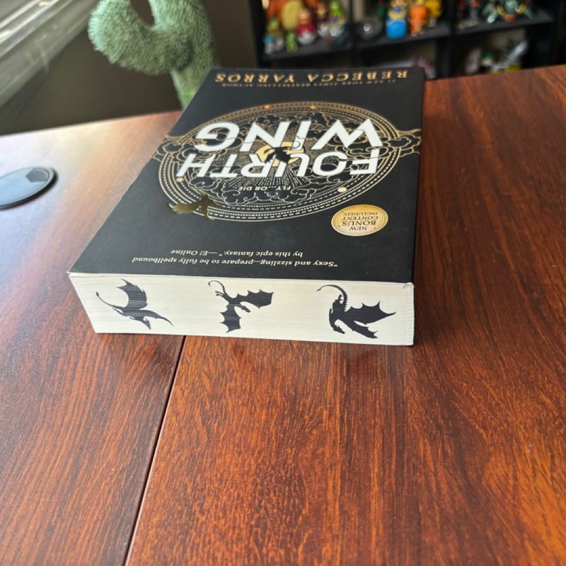 Fourth Wing Paperback with Dragon Sprayed Edge by , Paperback | Pangobooks
