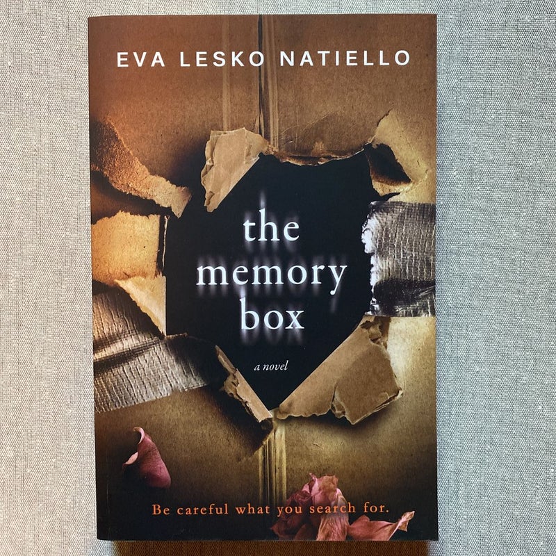 The Memory Box by Eva Natiello Paperback Pangobooks