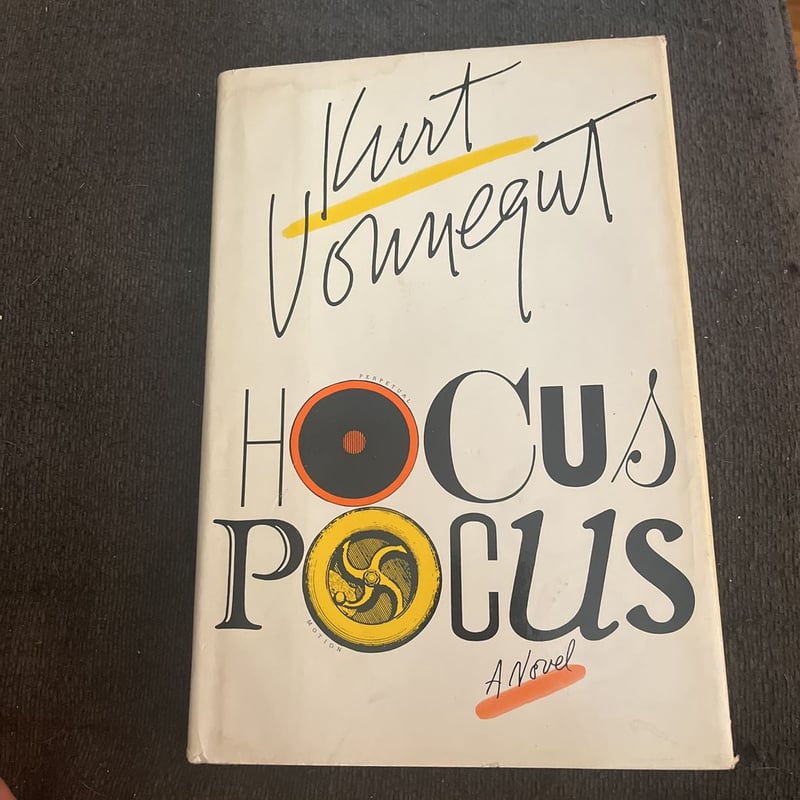 Hocus Pocus by Kurt Vonnegut, Hardcover | Pangobooks