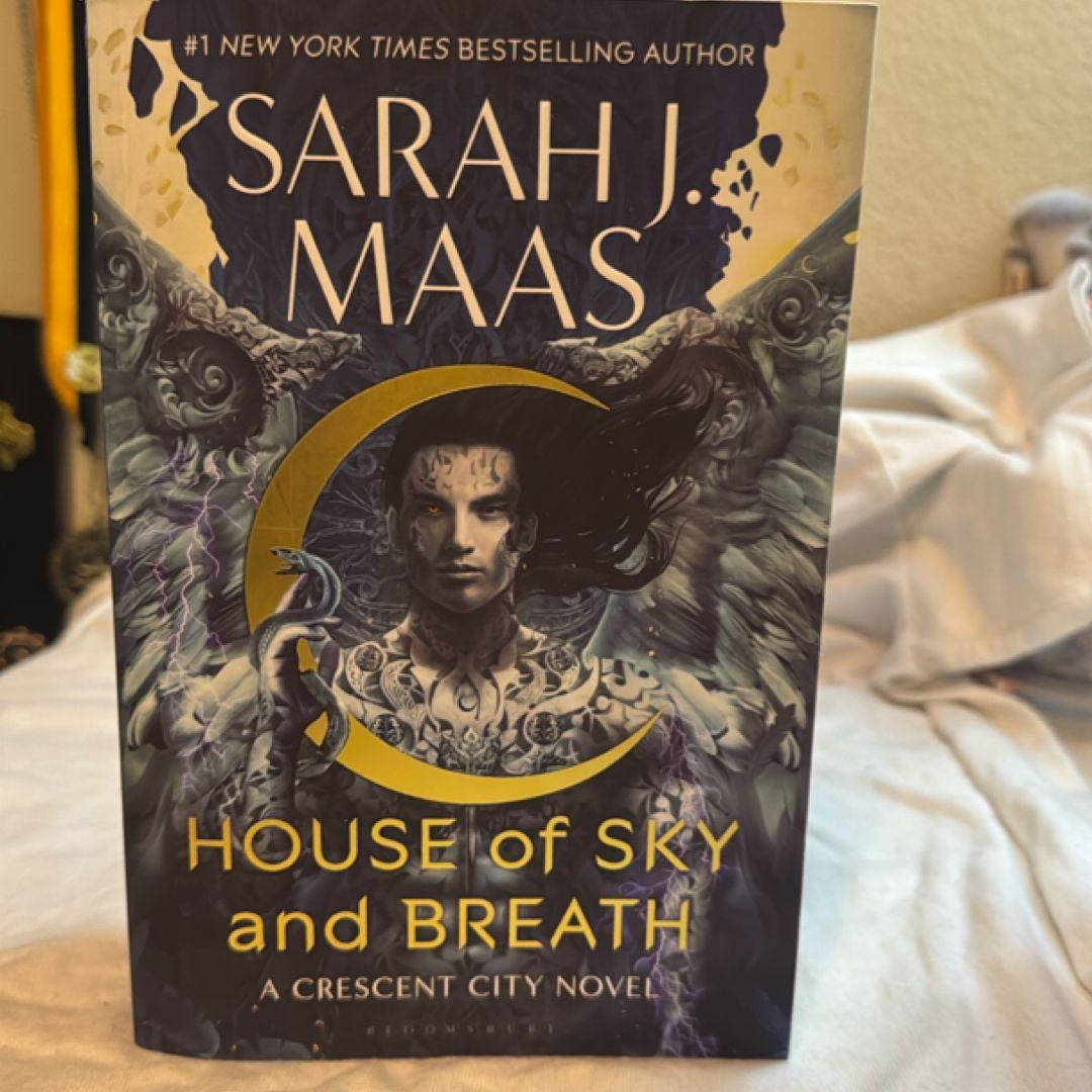 House of Sky and Breath by Sarah J. Maas, Paperback | Pangobooks