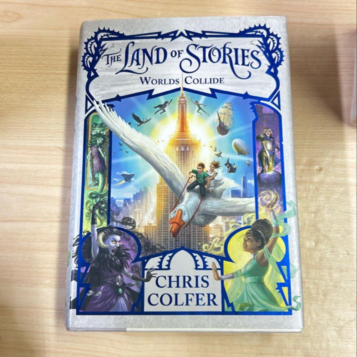 The Land of Stories: Worlds Collide by Chris Colfer