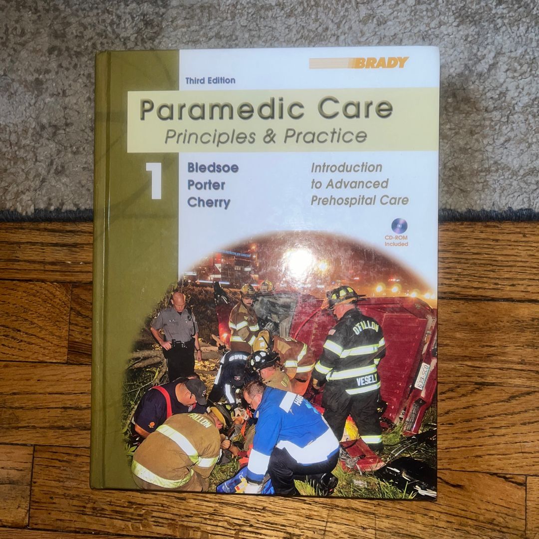Paramedic Care by Robert S. Porter, Hardcover | Pangobooks