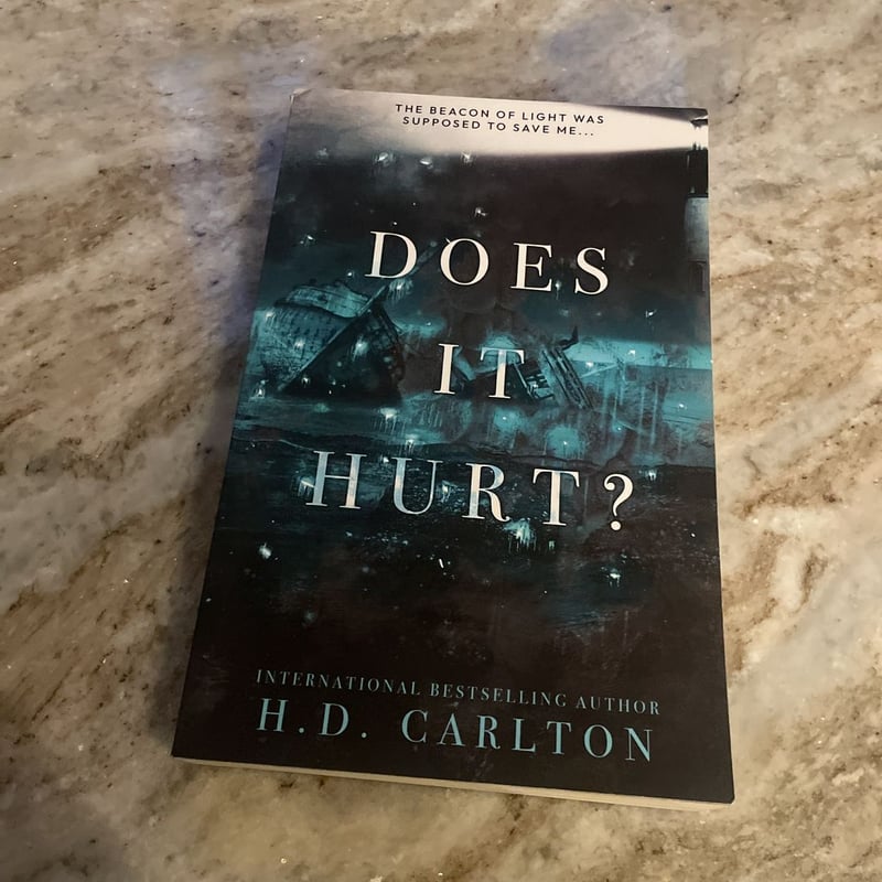 Does It Hurt? by H. D. Carlton, Paperback | Pangobooks