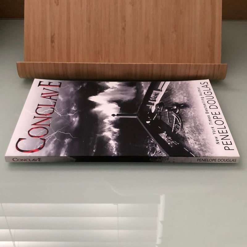 Conclave by Penelope Douglas, Paperback | Pangobooks