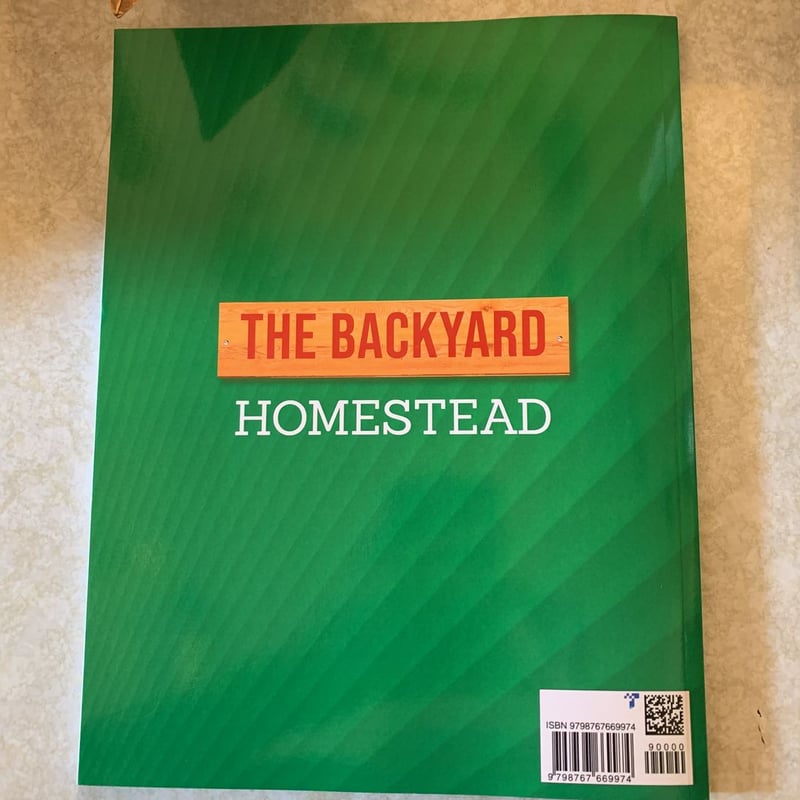 The Backyard Homestead by Diamond Press, Paperback | Pangobooks
