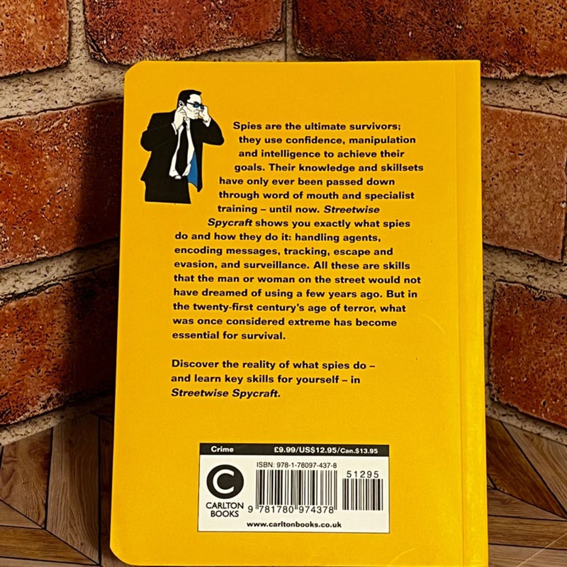Streetwise Spycraft by Barry Davies