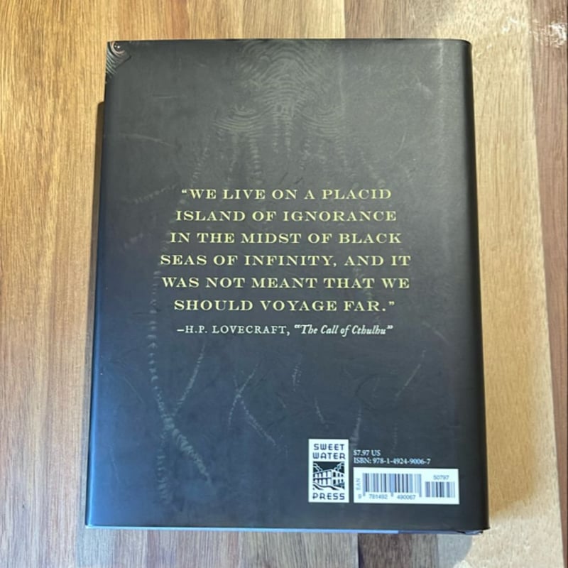 The Essential Tales of HP Lovecraft by HP Lovecraft, Hardcover | Pangobooks