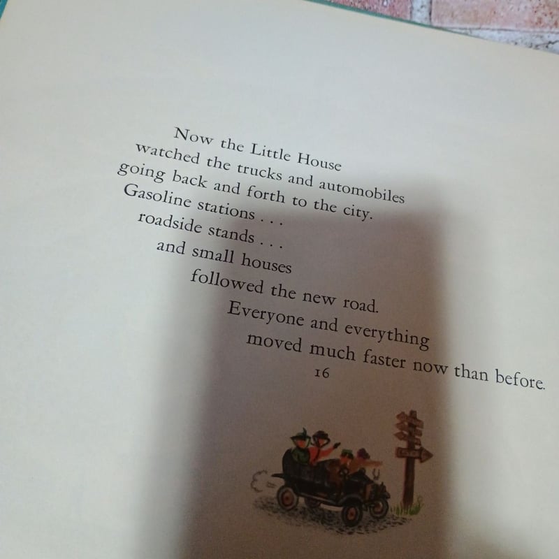 The little house by Scholastic, Hardcover | Pangobooks