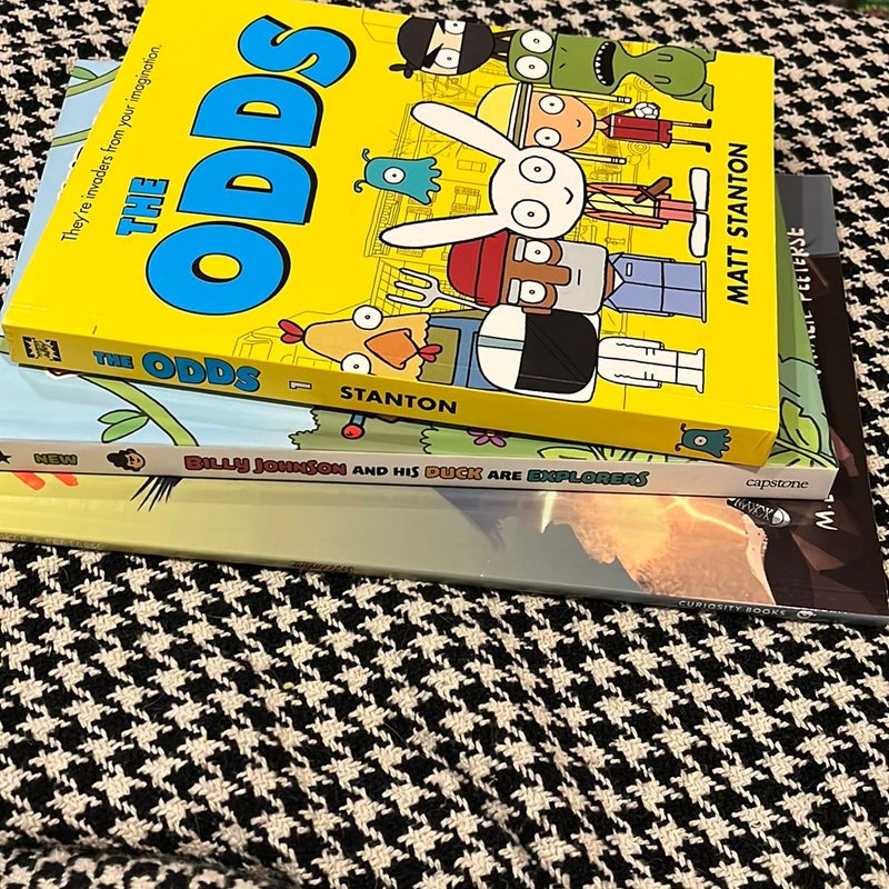 Graphic Novels 3 book bundle by Matt Stanton, Paperback | Pangobooks