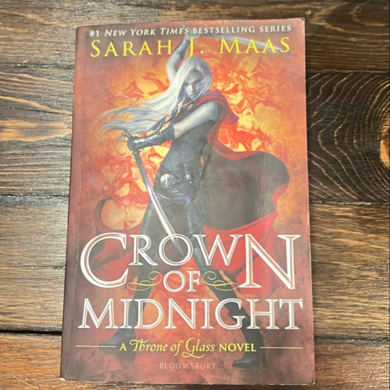 Crown of Midnight by Sarah J Maas, Paperback | Pangobooks