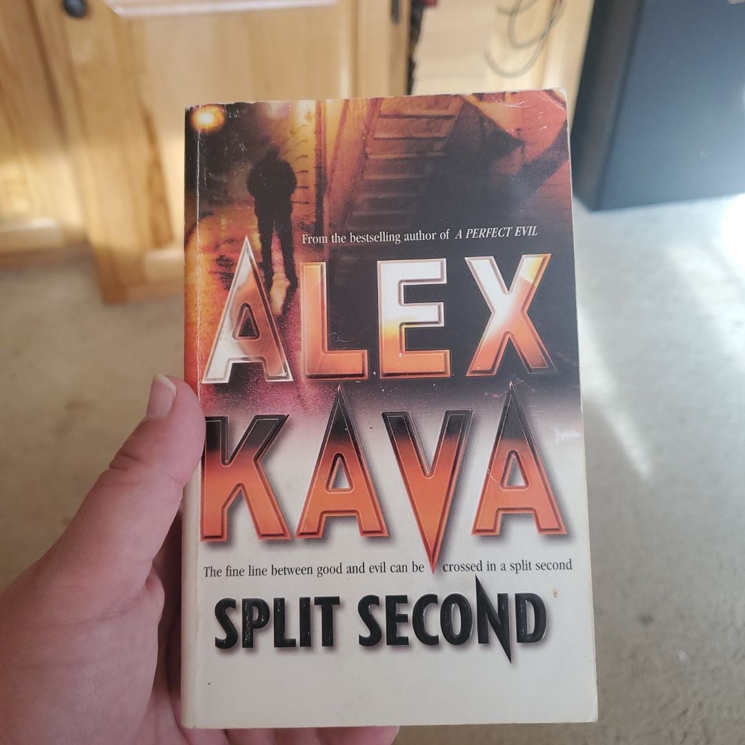Split second by Alex kava , Paperback | Pangobooks