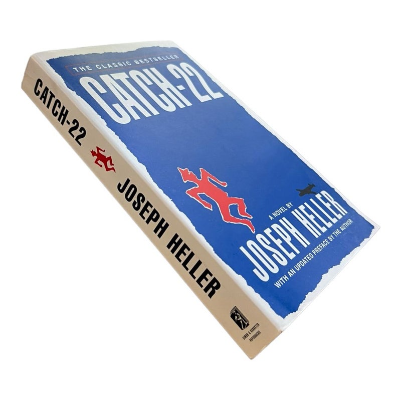 Catch-22 by Joseph Heller, Paperback | Pangobooks