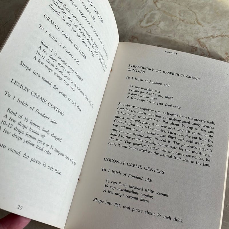 3 vintage candy making booklets by Various , Paperback | Pangobooks