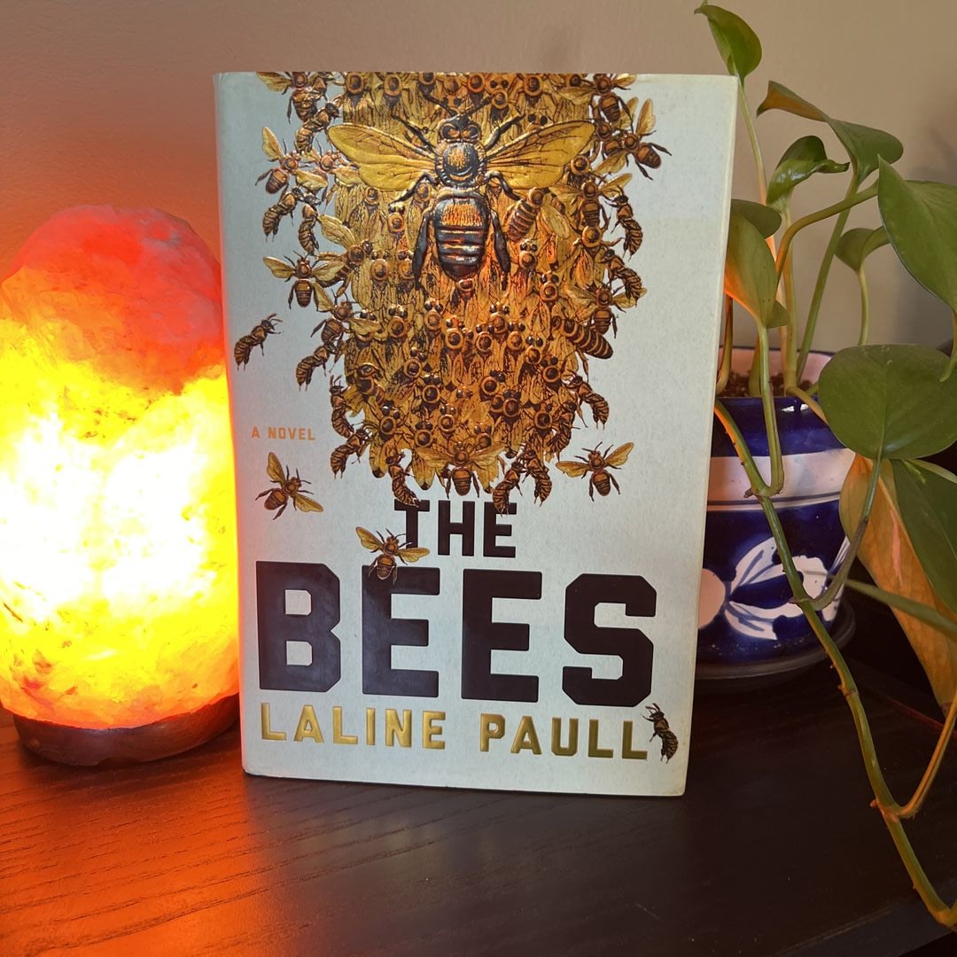 The Bees by Laline Paull, Hardcover | Pangobooks