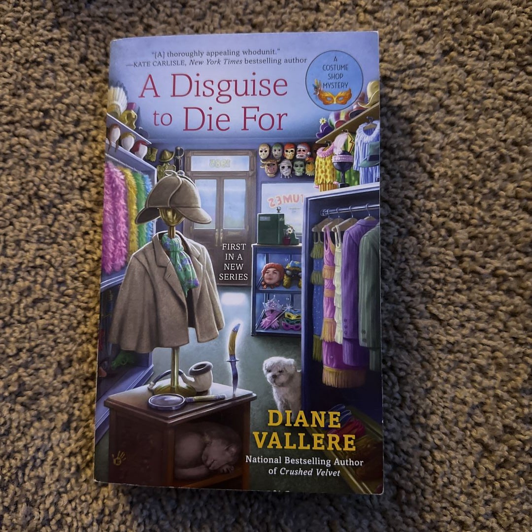 A Disguise to Die For by Diane Vallere, Paperback | Pango Books