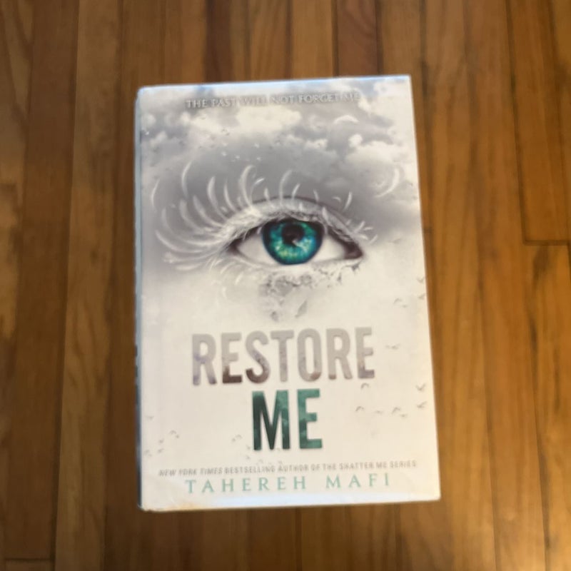 Restore Me by Tahereh Mafi, Hardcover | Pangobooks