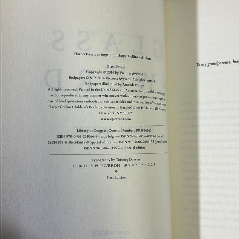 Glass Sword by Victoria Aveyard, Hardcover | Pangobooks