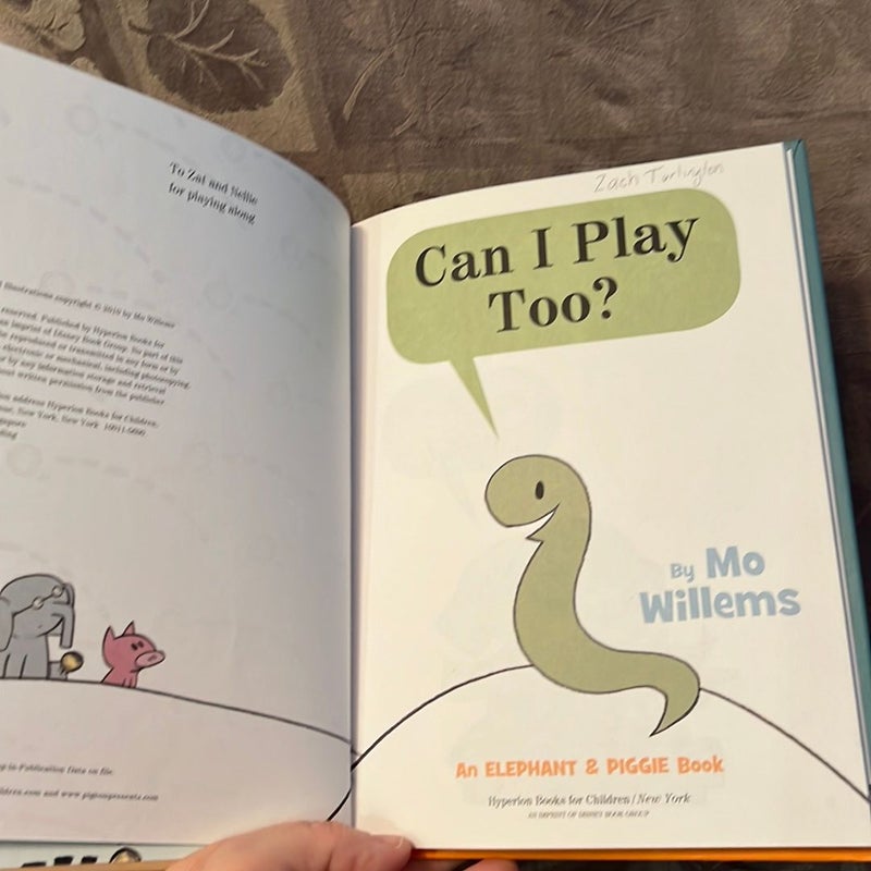 Can I Play Too? (an Elephant and Piggie Book) by Mo Willems