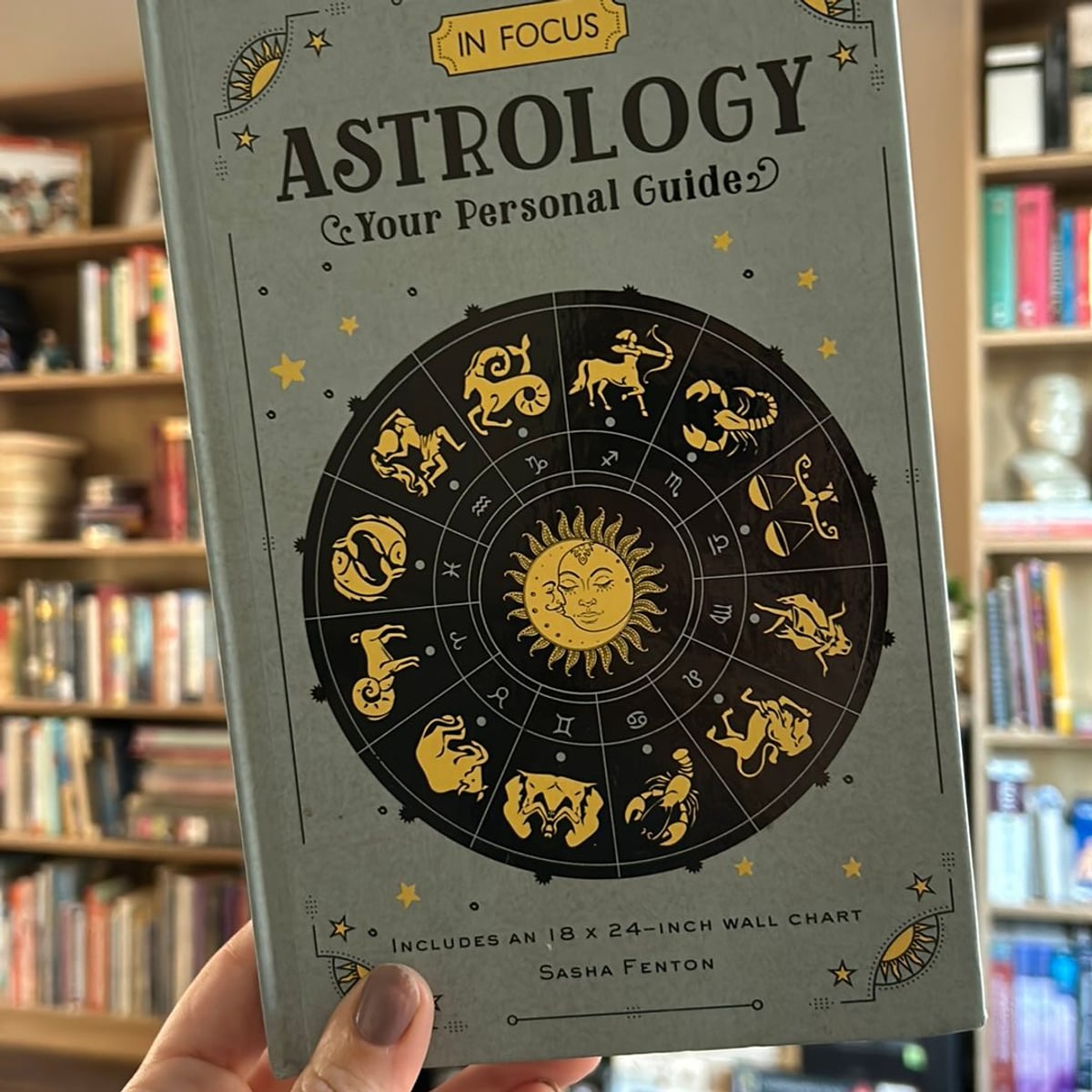 Astrology in Focus by Sasha Fenton, Hardcover | Pangobooks